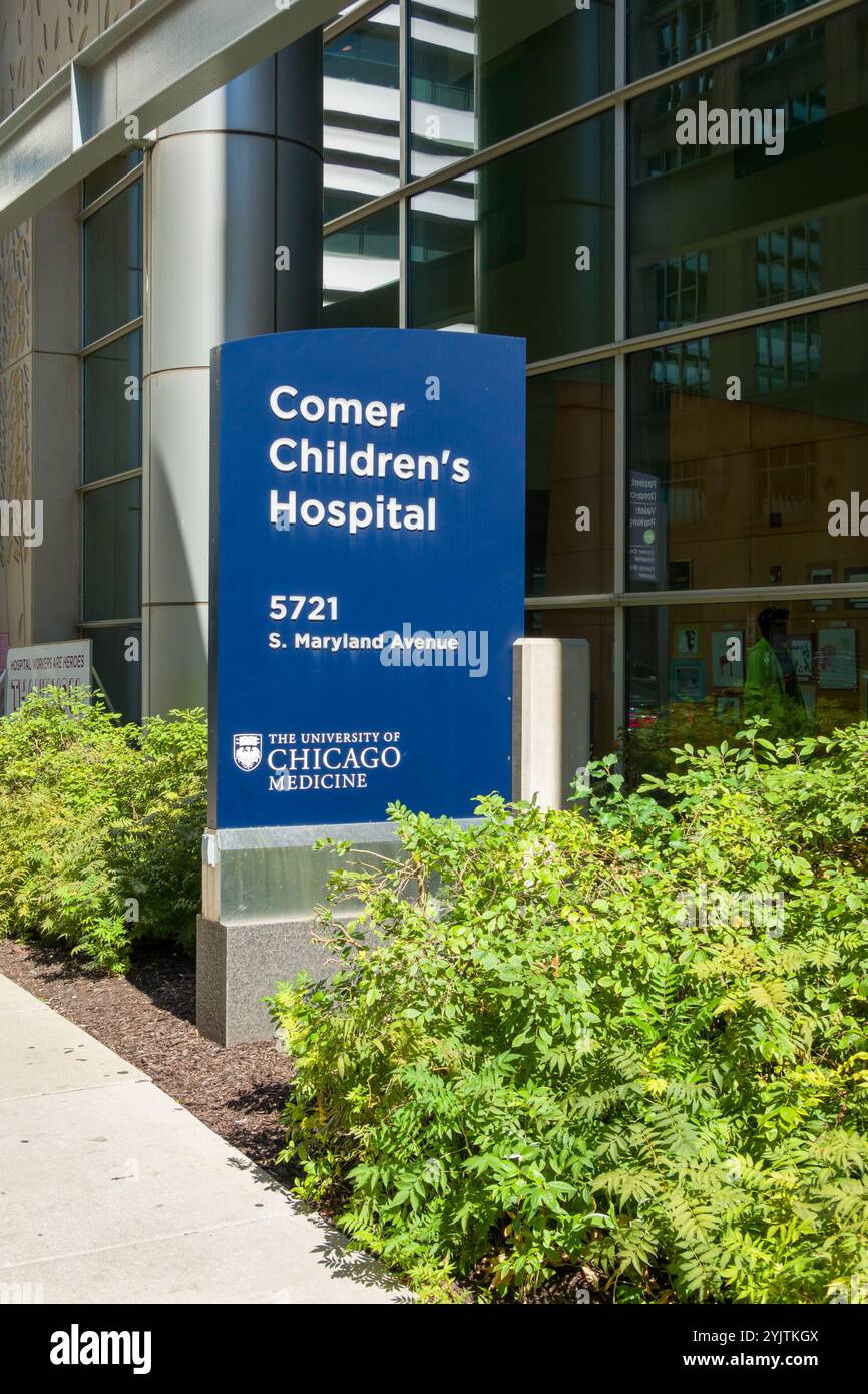 CHICAGO, IL, USA, SEPTEMBER 21, 2024: Comer Children's Hospital on the ...