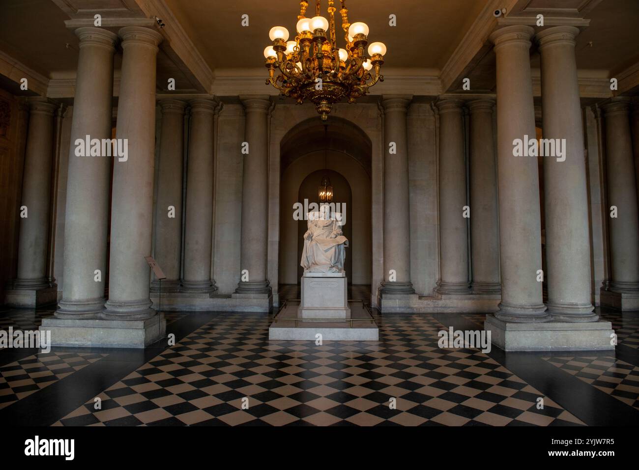 Statue of Napoleon Bonaparte inside the Palace of Versialles, France ...