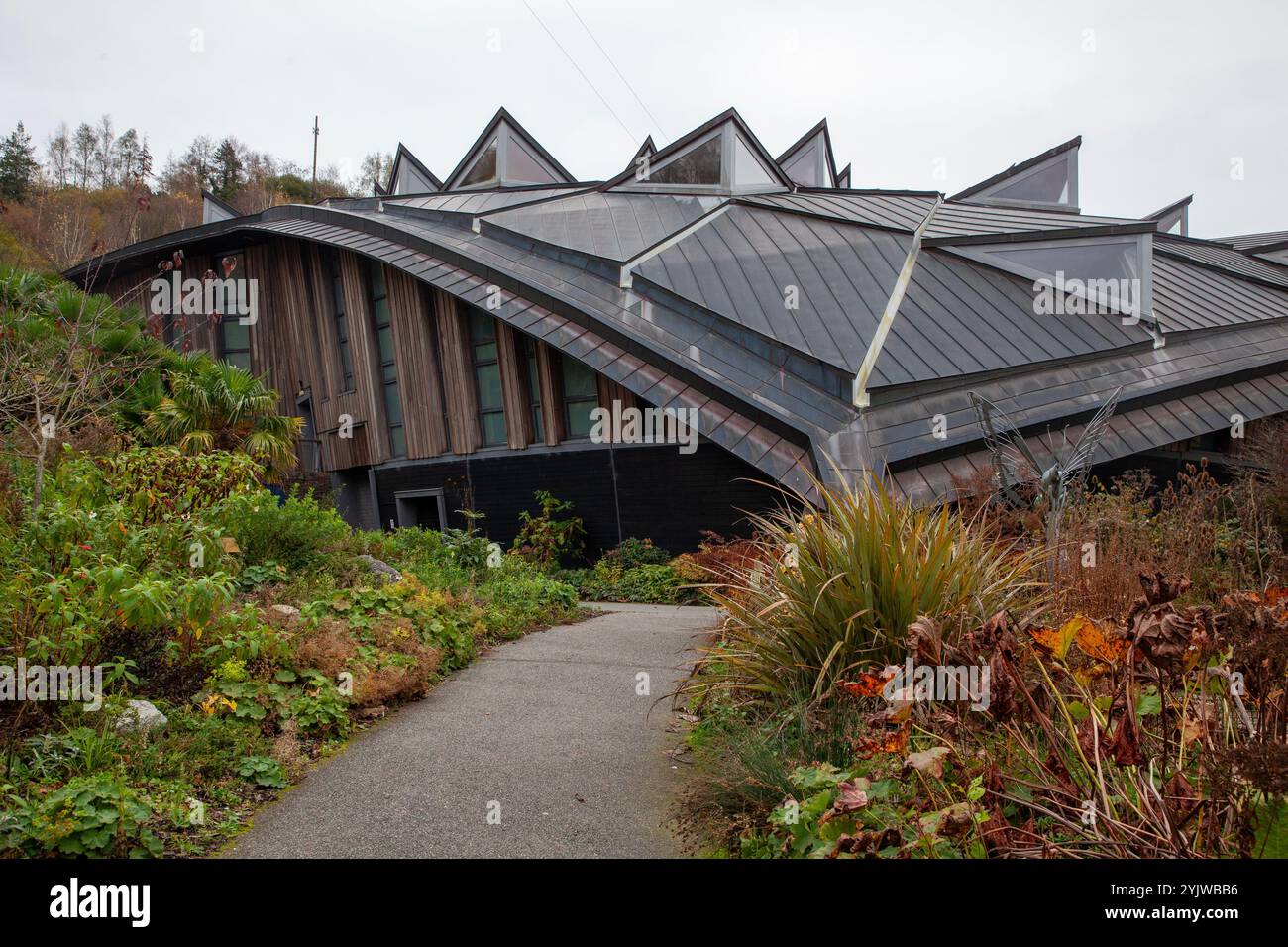 Core building at Eden Project, Cornwall Stock Photo - Alamy