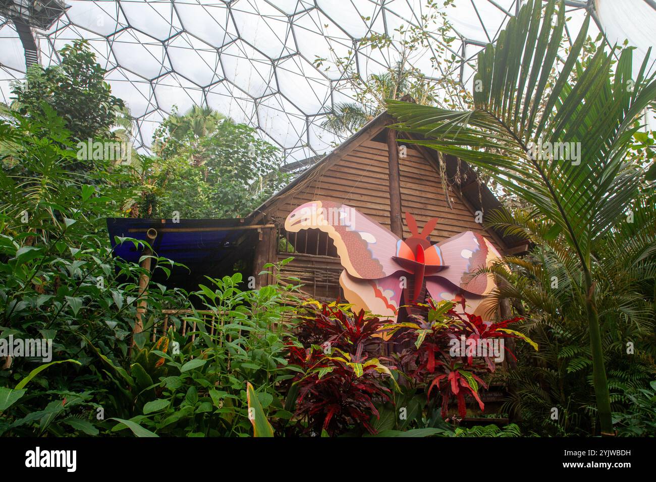 Rainforest Biome, part of the Multiple greenhouse complex by Grimshaw ...