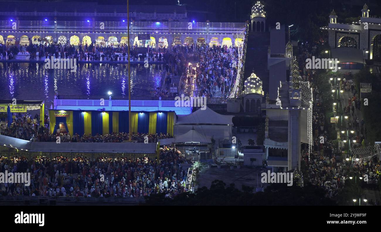 NEW DELHI, INDIA - NOVEMBER 15: An illuminated view of Bangla Sahib ...