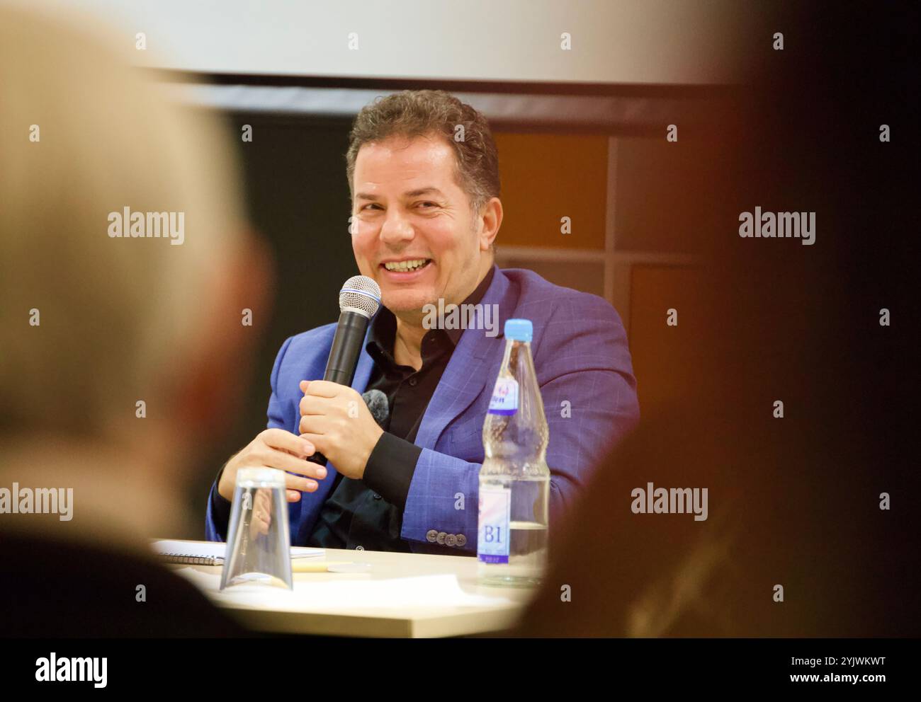 Amer al tayeb hi-res stock photography and images - Alamy