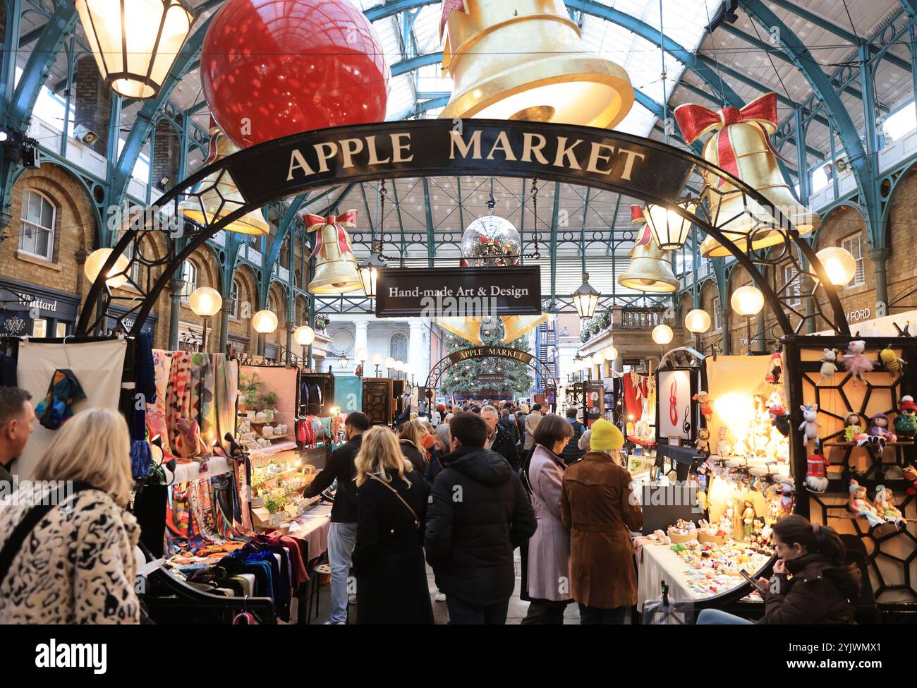 Christmas 2024 in Covent Garden, in central London, UK Stock Photo - Alamy