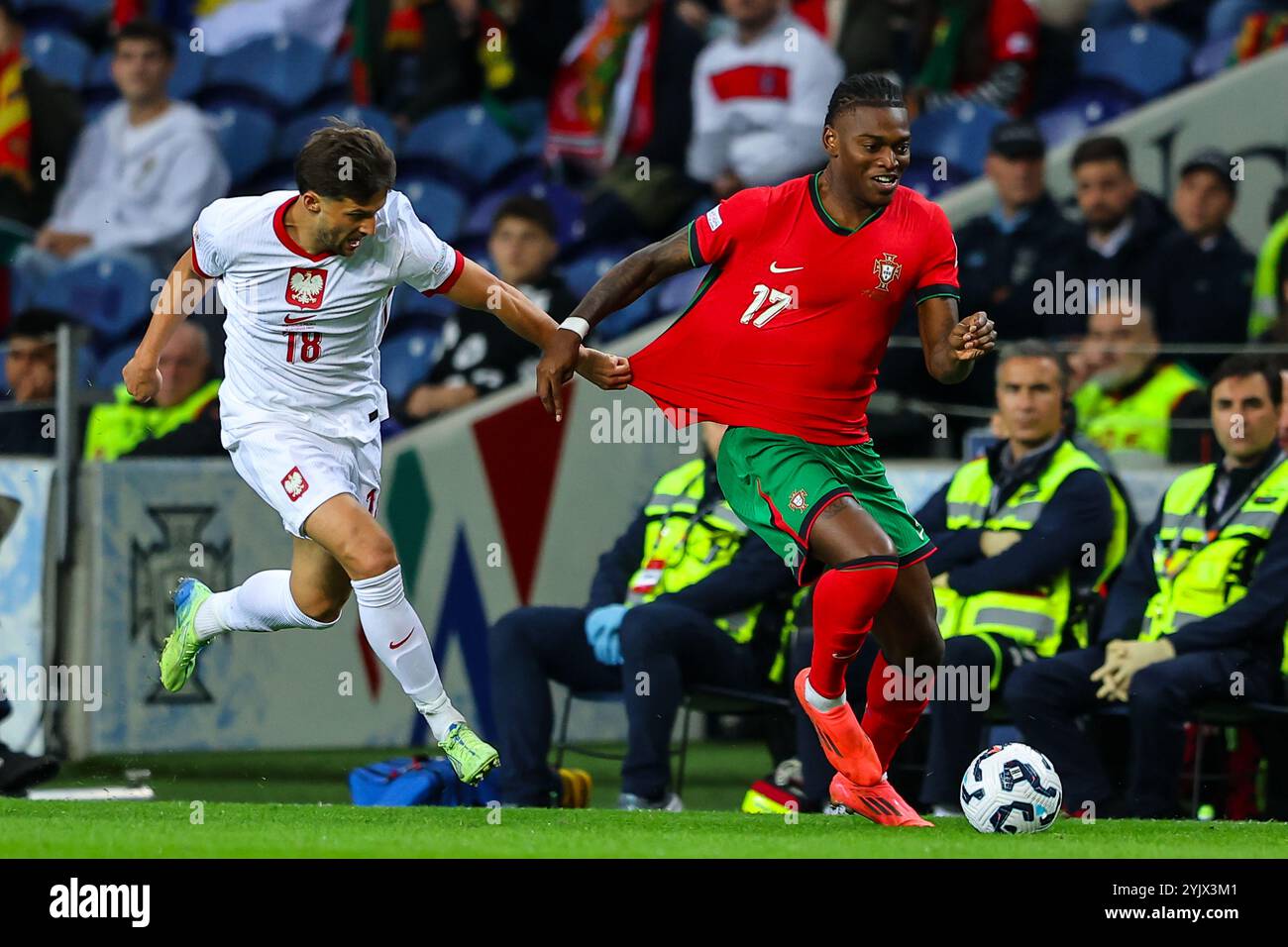 Dragon Stadium, Oporto, Portugal. 15 November, 2024. Pictured left to right, Rafael Leão at the ...