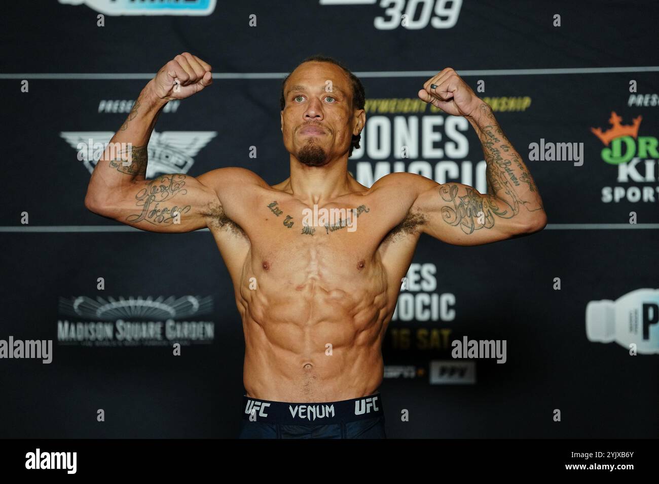Hyatt NYC Midtown NEW YORK CITY, NY -NOVEMBER 15:Marcus McGhee steps on ...