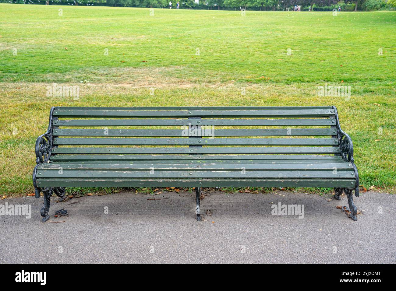 bench publish wood green inside Hyde Park garden, ,London Stock Photo ...