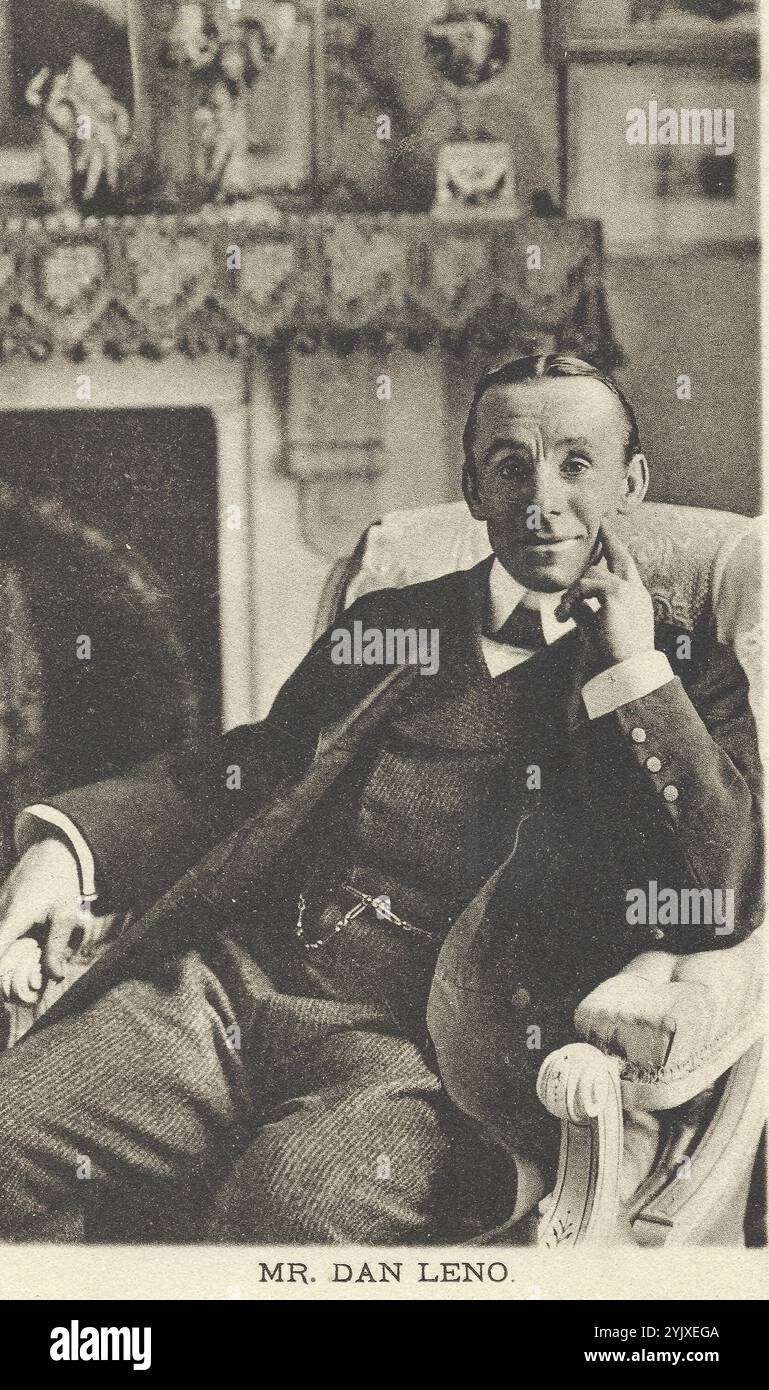 Vintage edwardian actor postcards hi-res stock photography and images ...