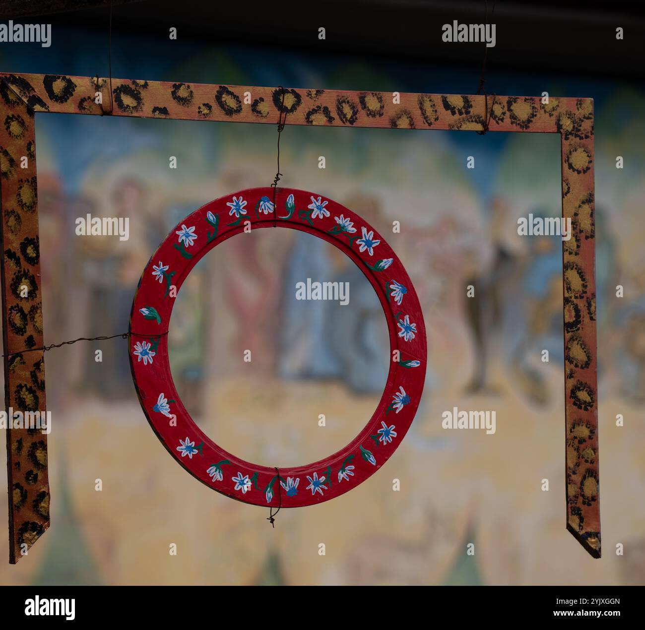 Hand painted round red wooden frame white and blue flowers round ...