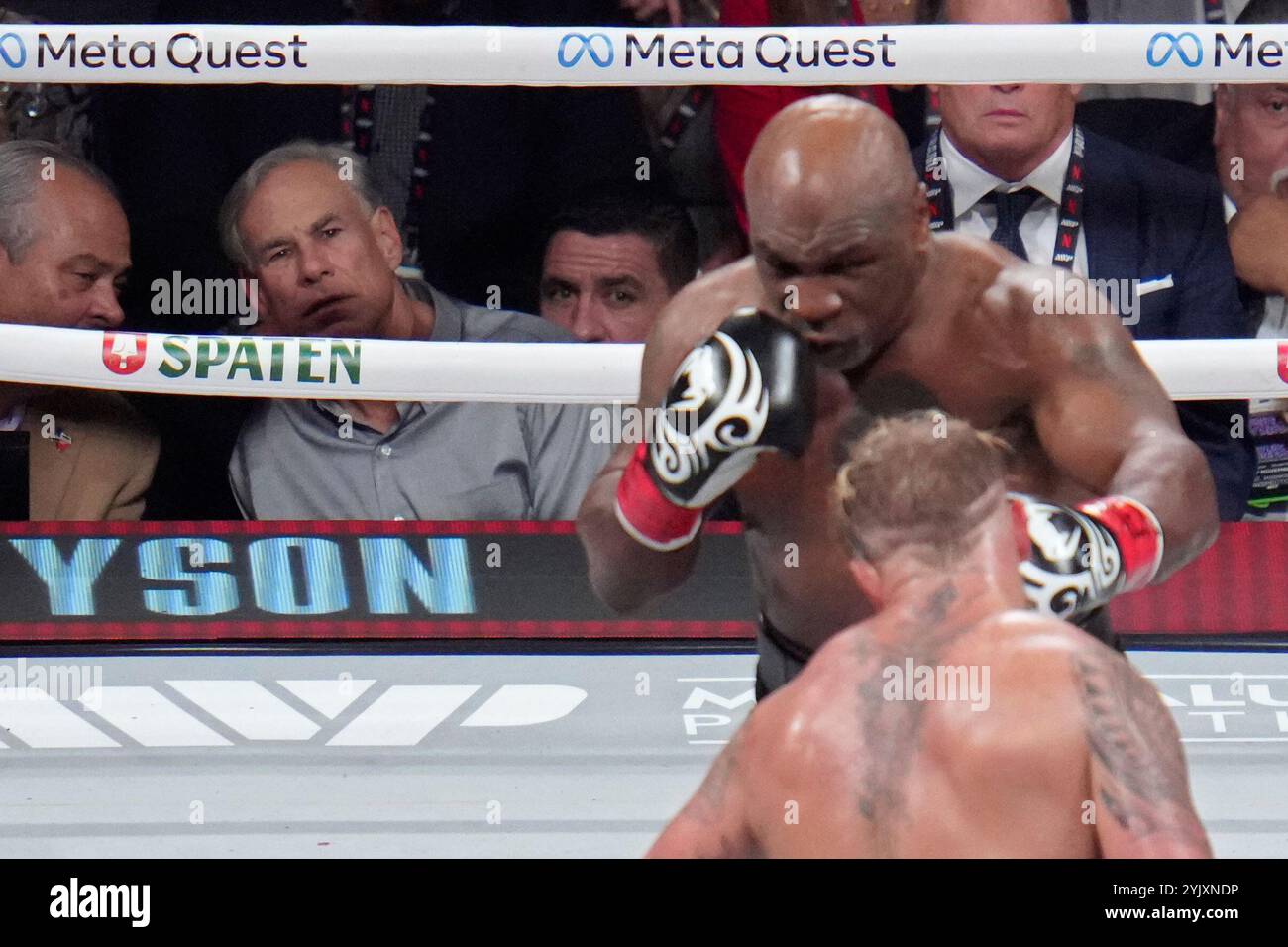 Texas governor Greg Abbott watches a heavyweight boxing match between ...