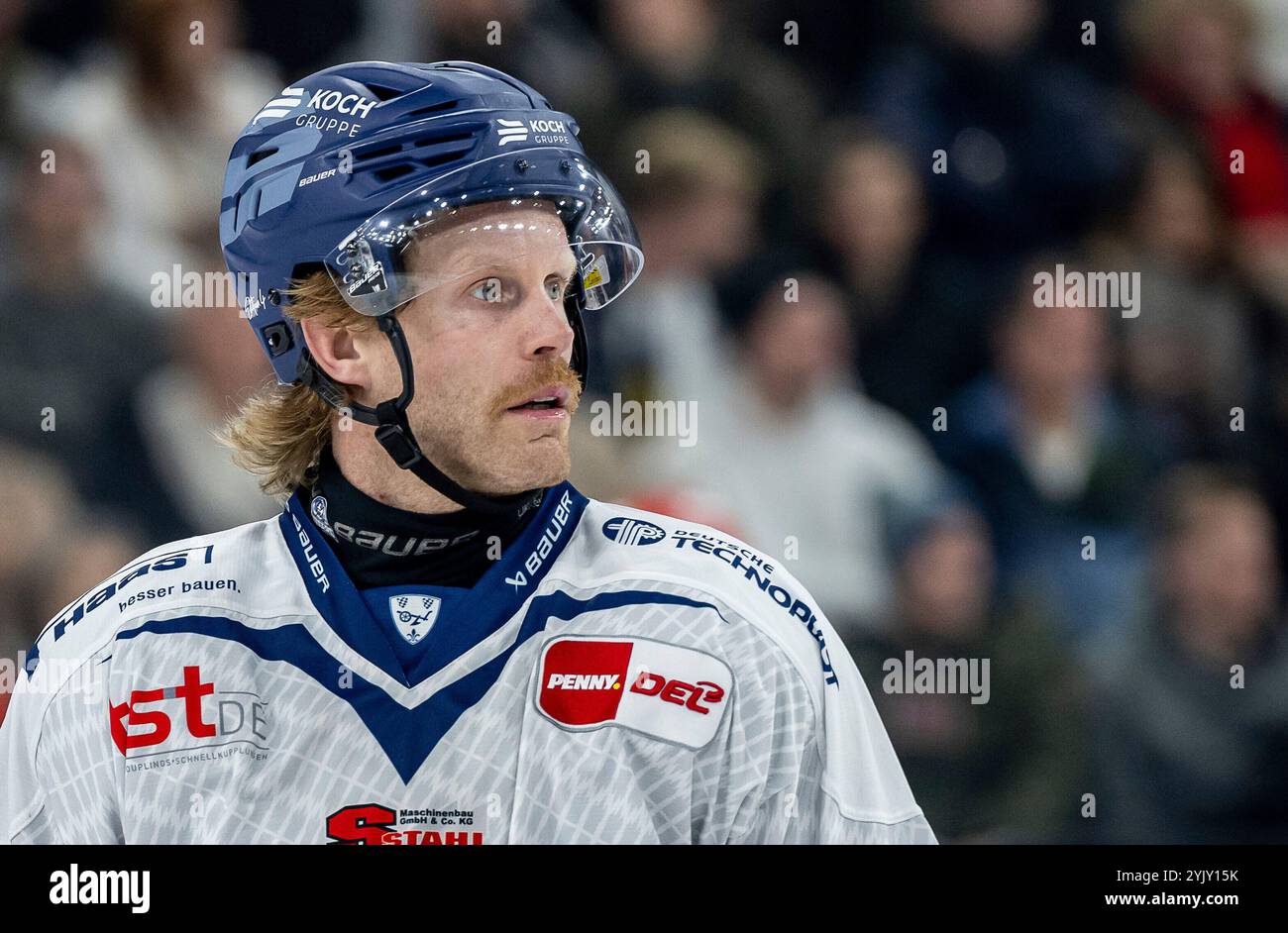 Muenchen, Deutschland. 15th Nov, 2024. Philip Samuelsson (Straubing ...