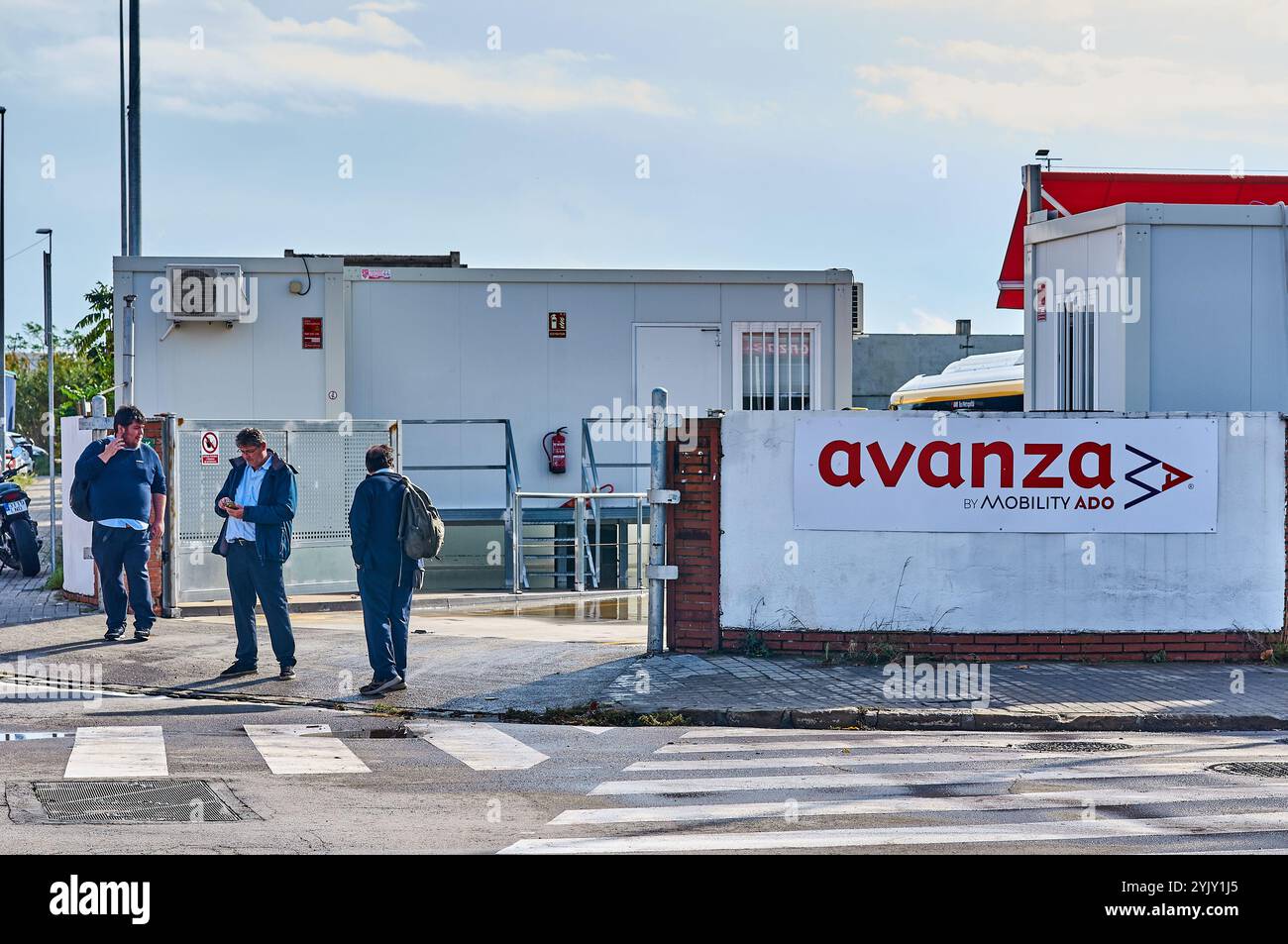 Bus driver uniform hi-res stock photography and images - Alamy