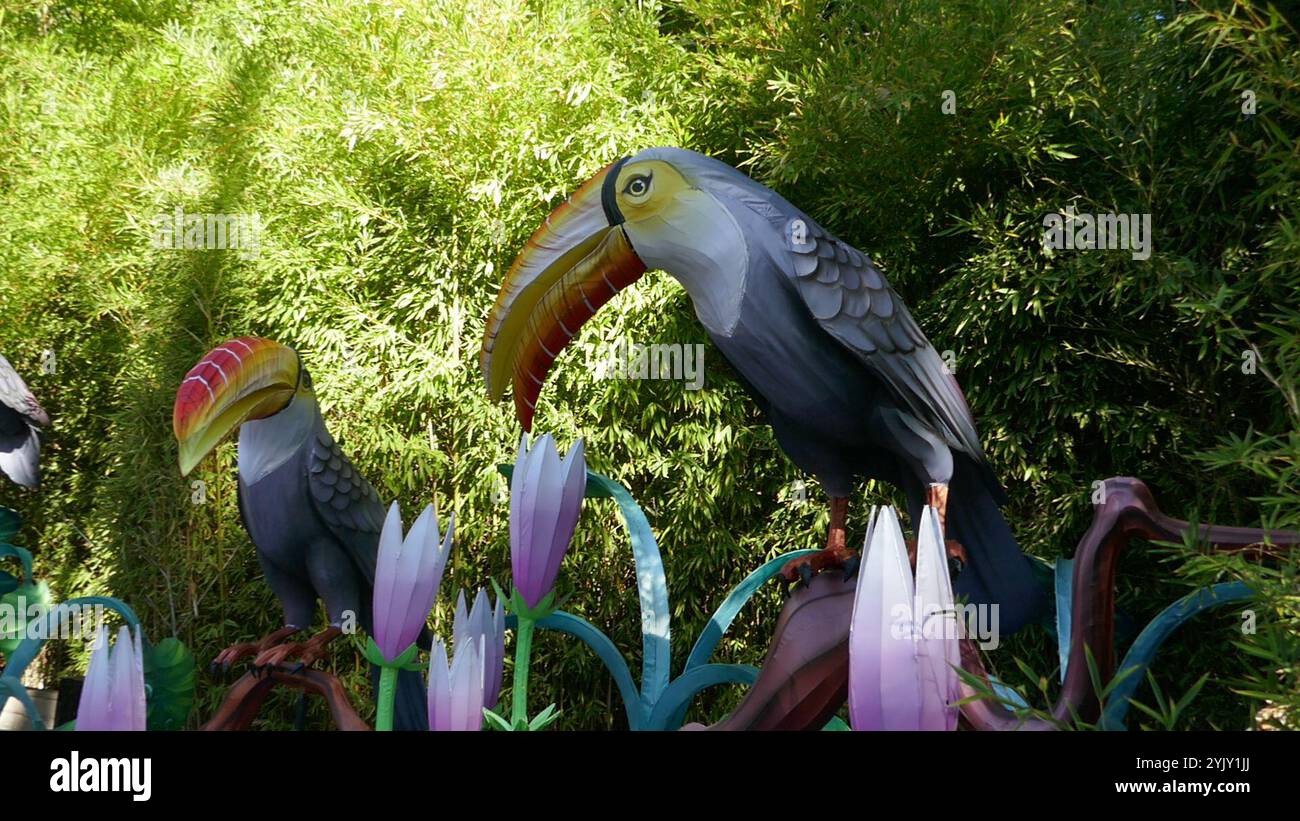 Los Angeles, California, USA 13th November 2024 Zoo Lights Toucans at ...