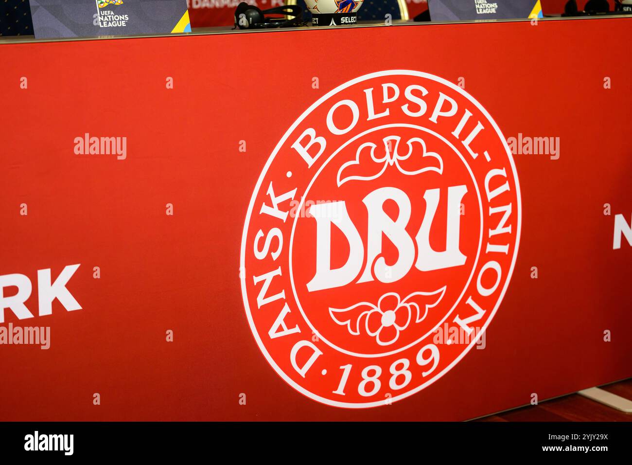 DBU skilt. Nations League: Danmark mod Spanien - 15.11.2024. København ...