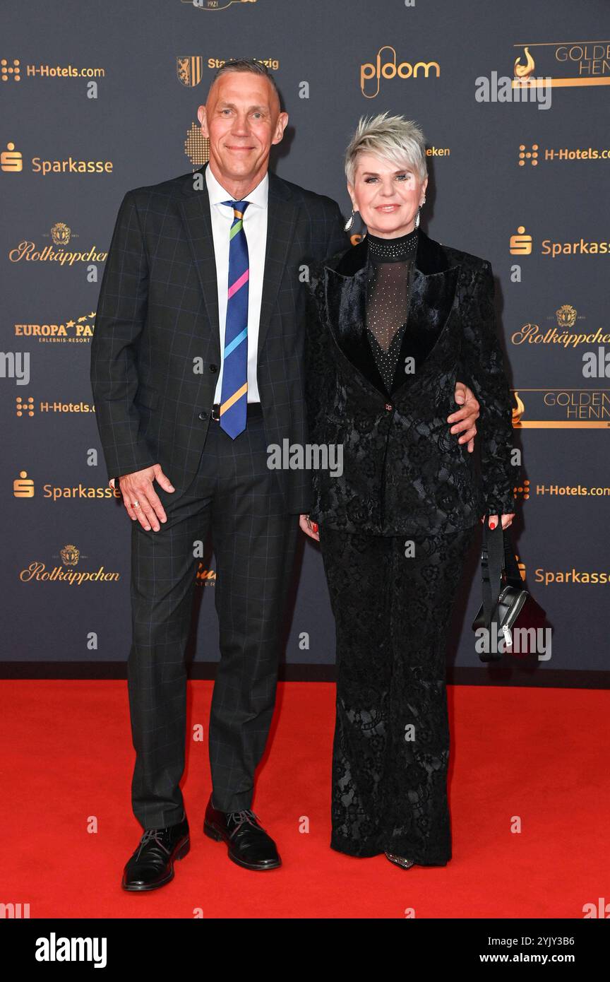 Linda Feller mit Ehemann Andreas Schmidt bei der 30. Verleihung der Goldenen Henne 2024 im ...