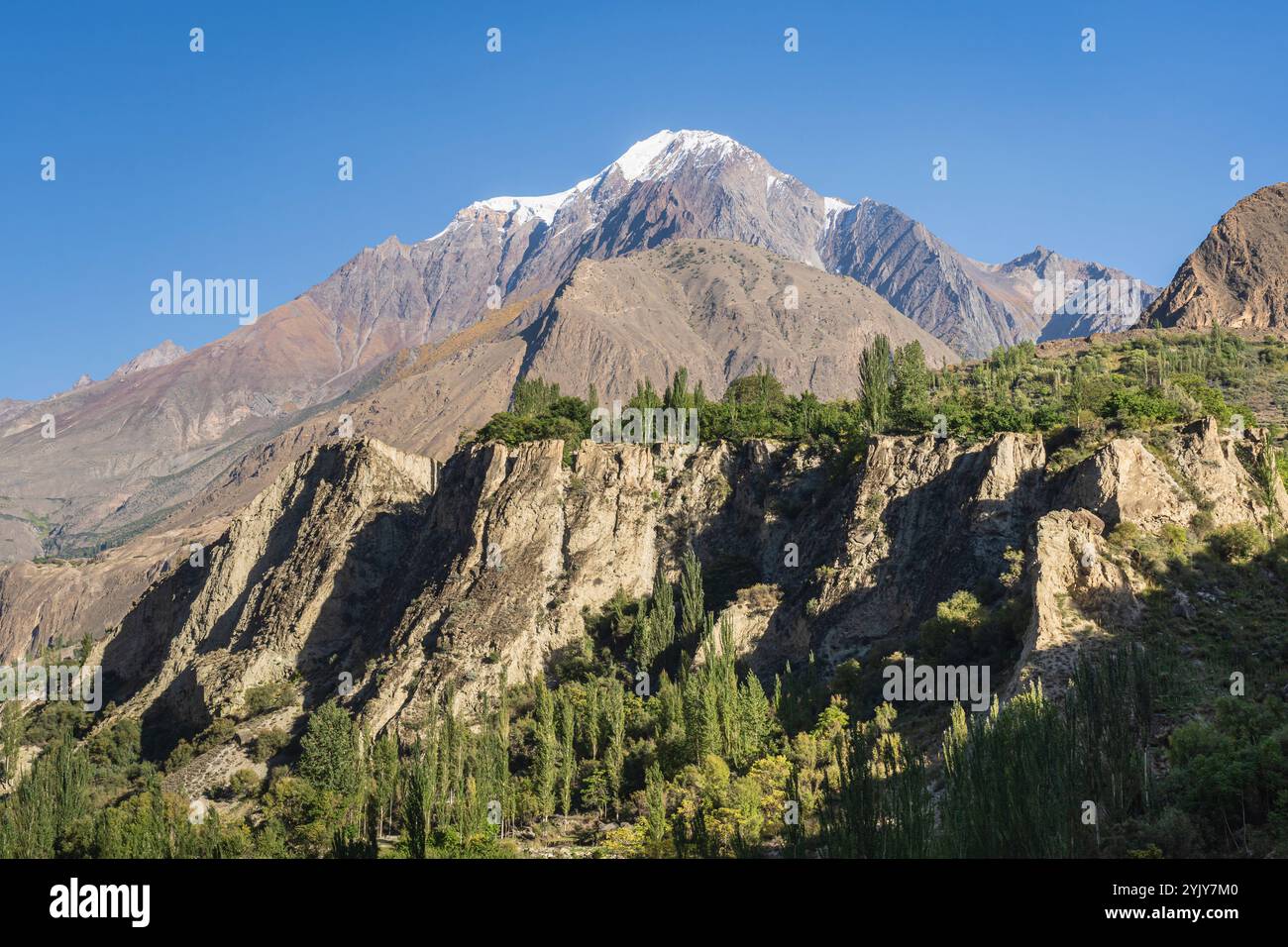 Early autumn landscape view with snowcapped peak in Karakoram mountain ...