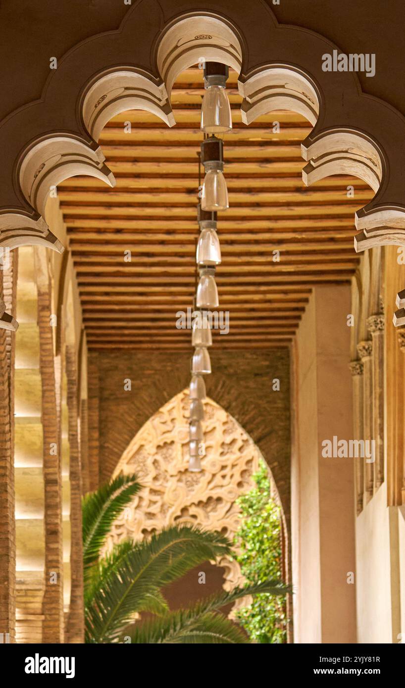 Aljaferia art and decoration hi-res stock photography and images - Alamy