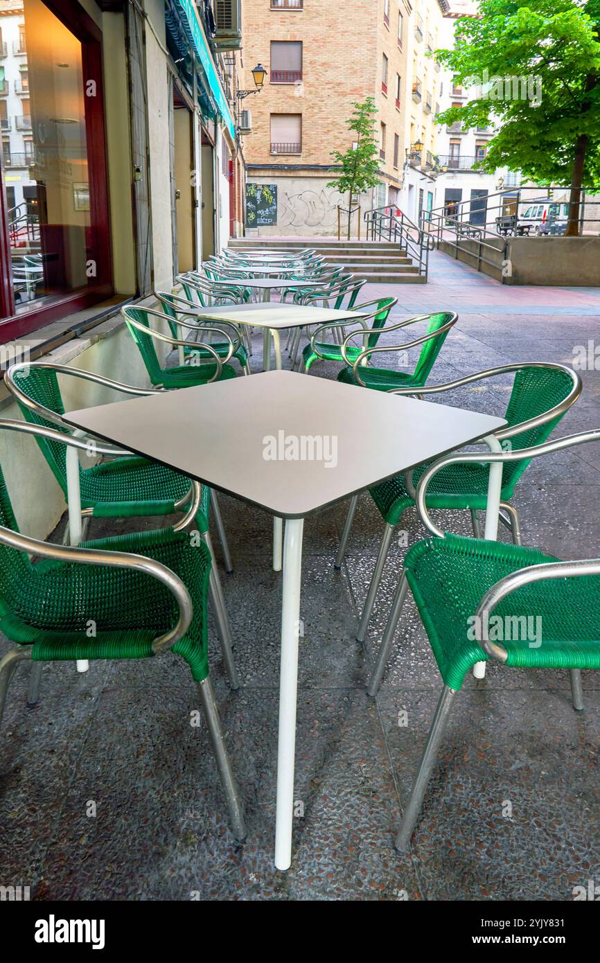 Outdoor cafe spain architecture hi-res stock photography and images - Alamy