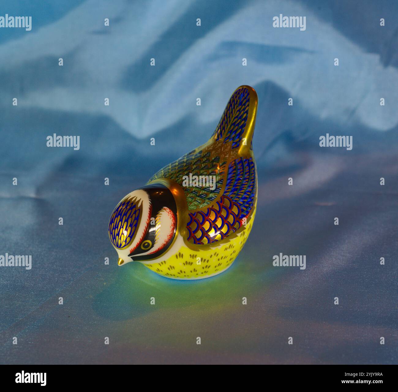 Royal Crown Derby. Beautiful and colourful porcelain figurines' of ...