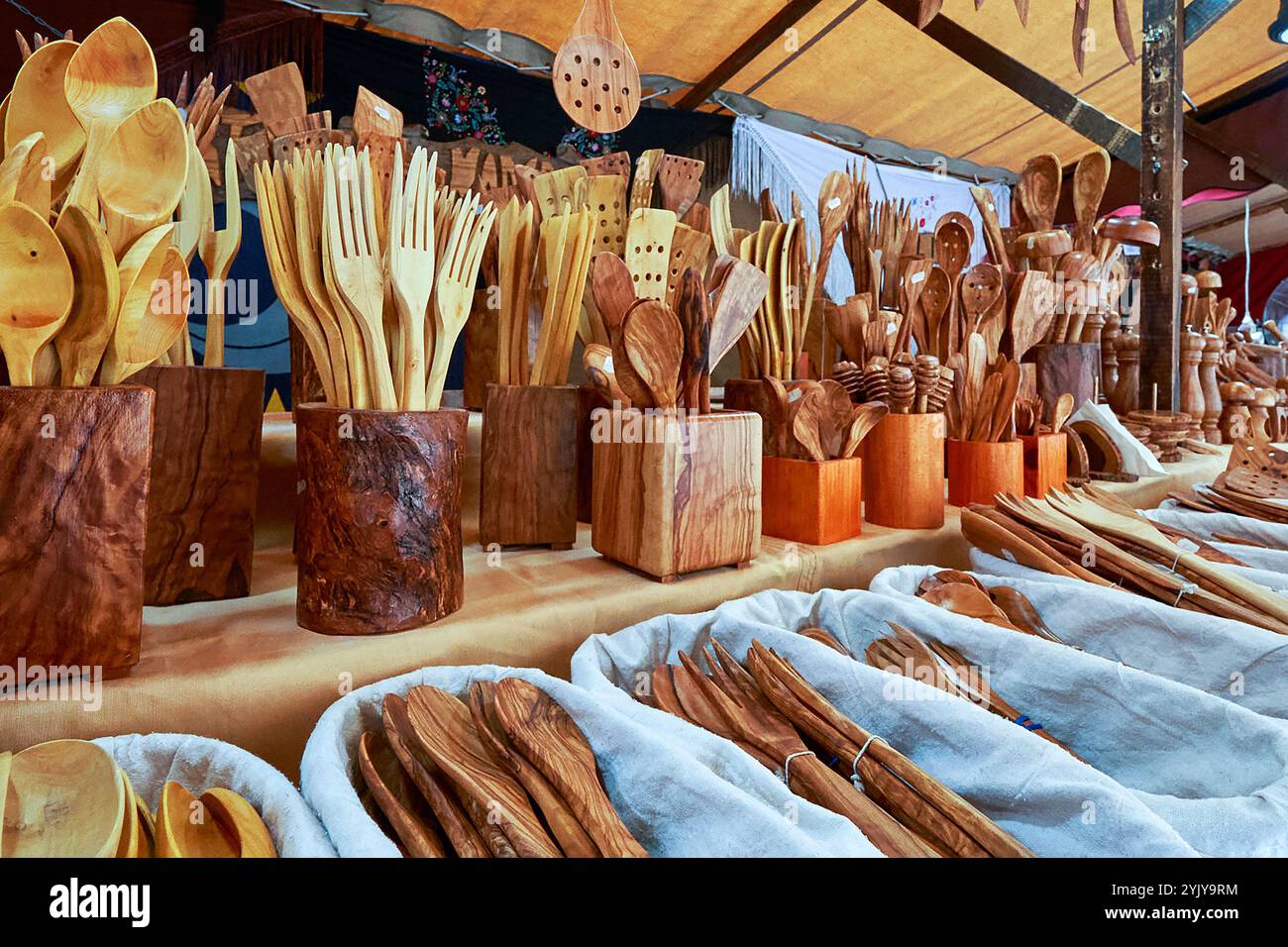 Traditional kitchen utensils hi-res stock photography and images - Alamy