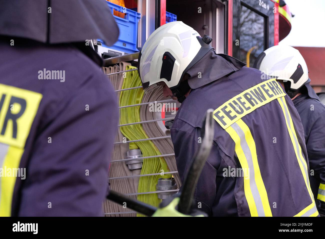 Feuerwehr-Blaulicht Feuerwehr in verschiedenen Bildern und Aktionen in ...