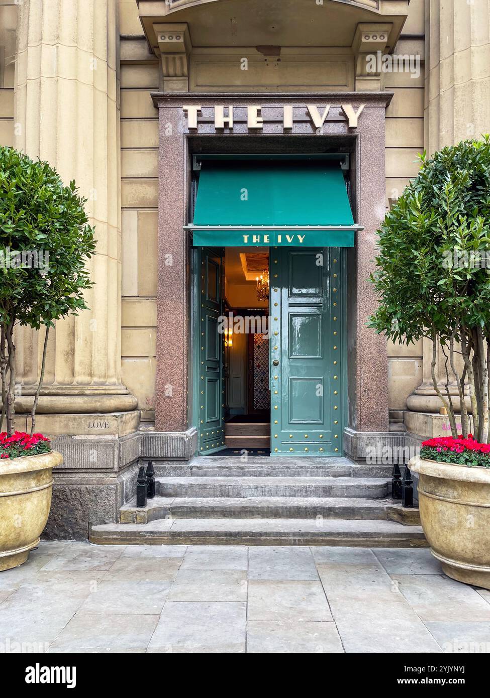 The Ivy Restaurant and Bar on Castle Street in Liverpool Stock Photo ...