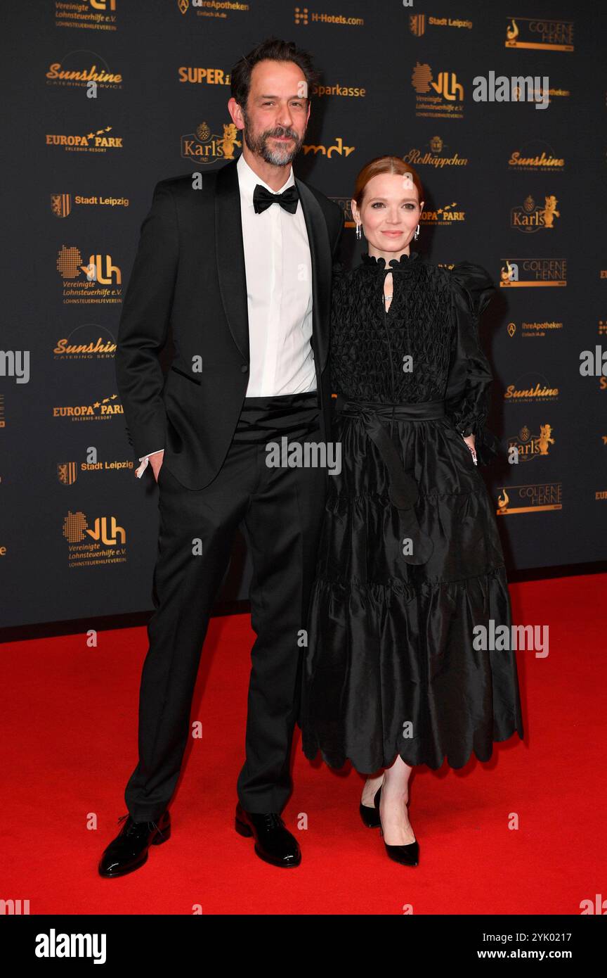 Karoline Herfurth mit Ehemann Christopher Doll bei der 30. Verleihung der Goldenen Henne 2024 im ...