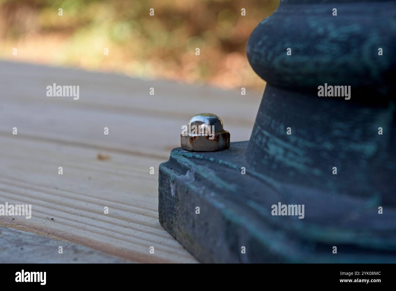 Lamp post base hi-res stock photography and images - Alamy