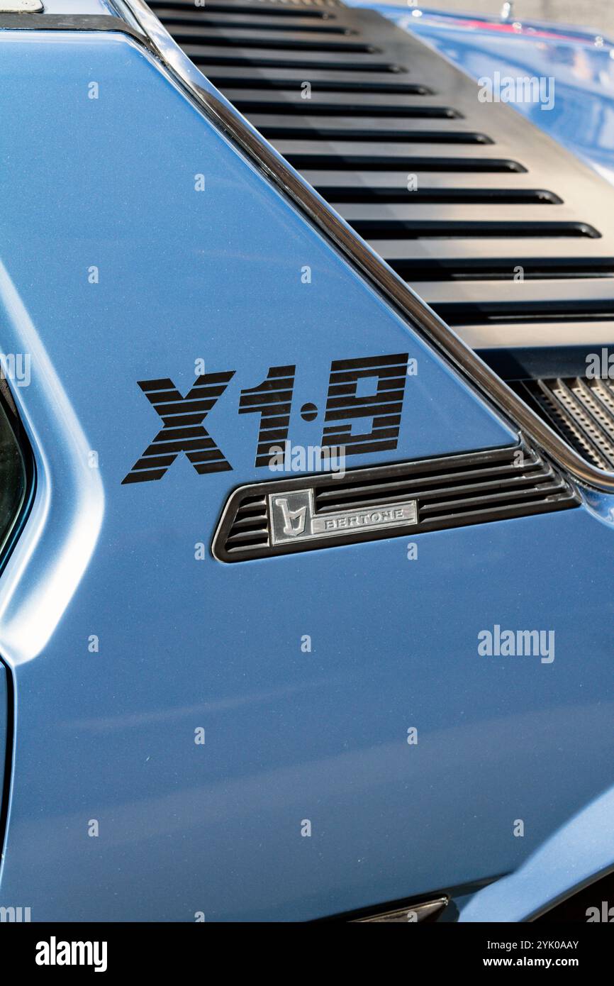 Fiat x1 9 hi-res stock photography and images - Alamy