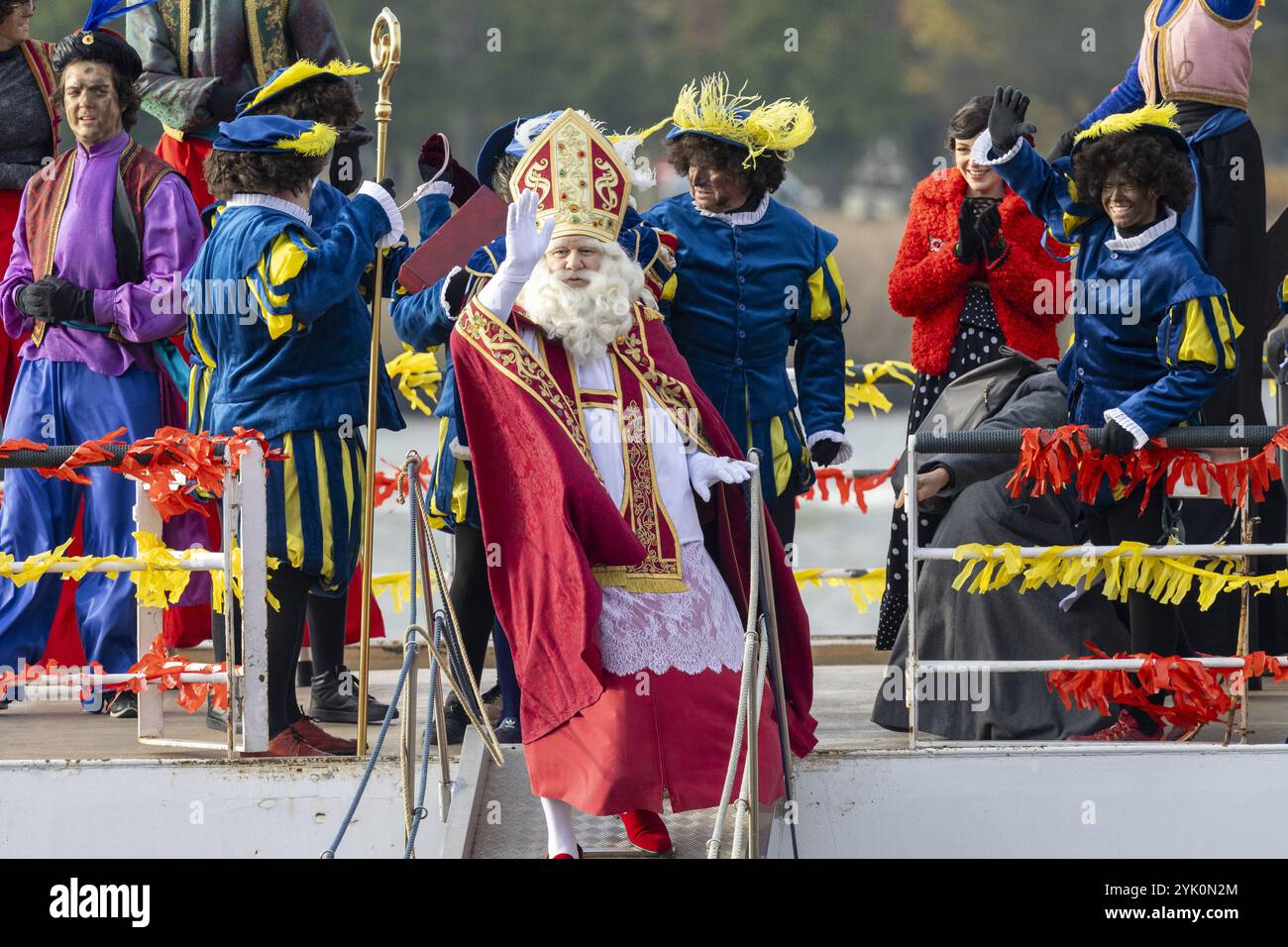 Antwerp, Belgium. 16th Nov, 2024. Sinterklaas/ Saint-Nicolas/ Saint ...