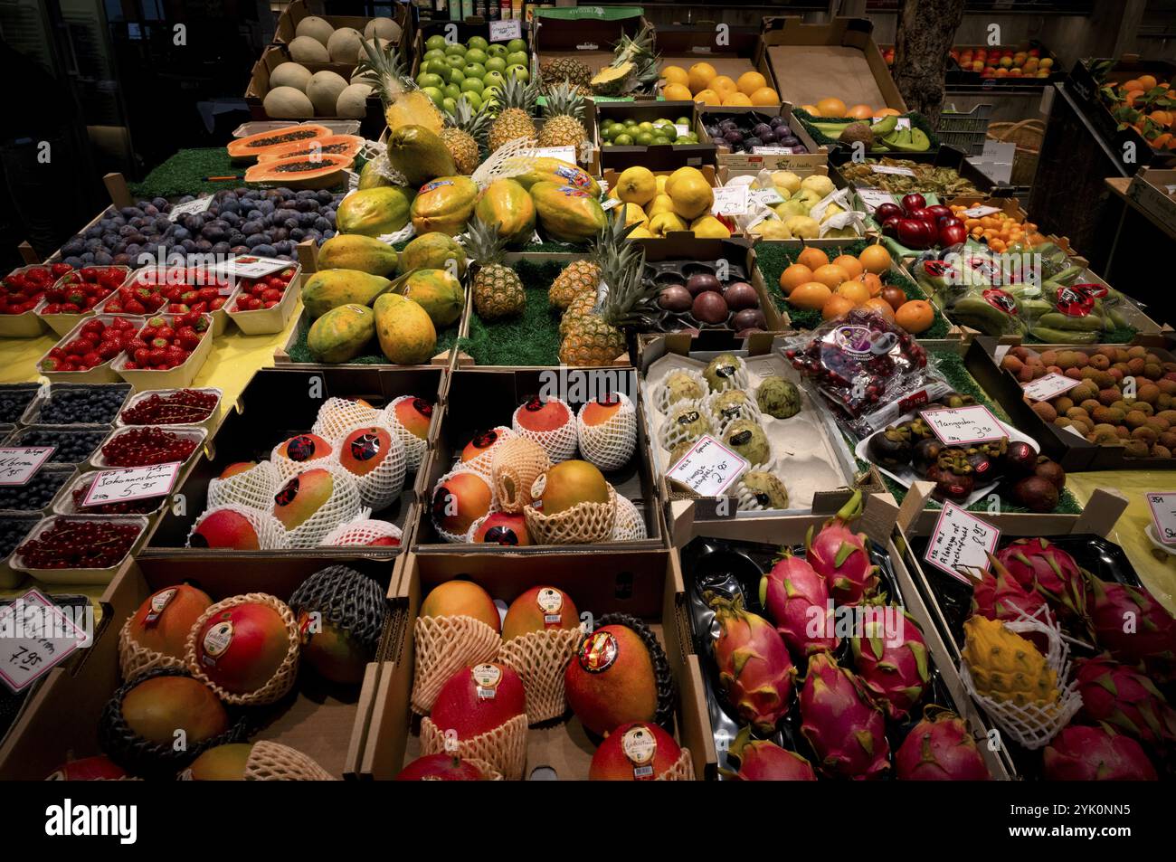 Interior view market hall, fruit stall, fruit, tropical fruit, pitahaya ...