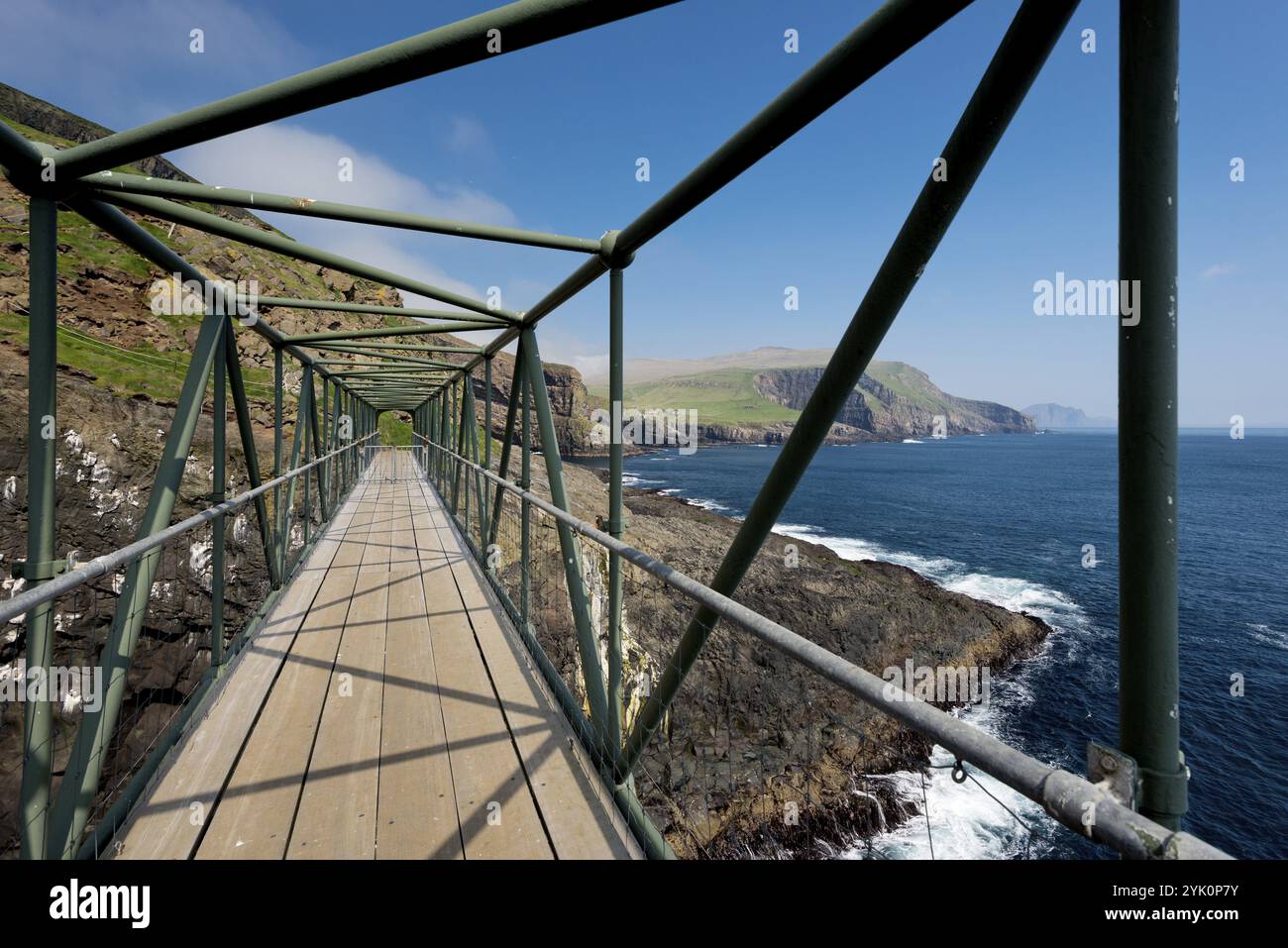 Faroe bridges hi-res stock photography and images - Alamy