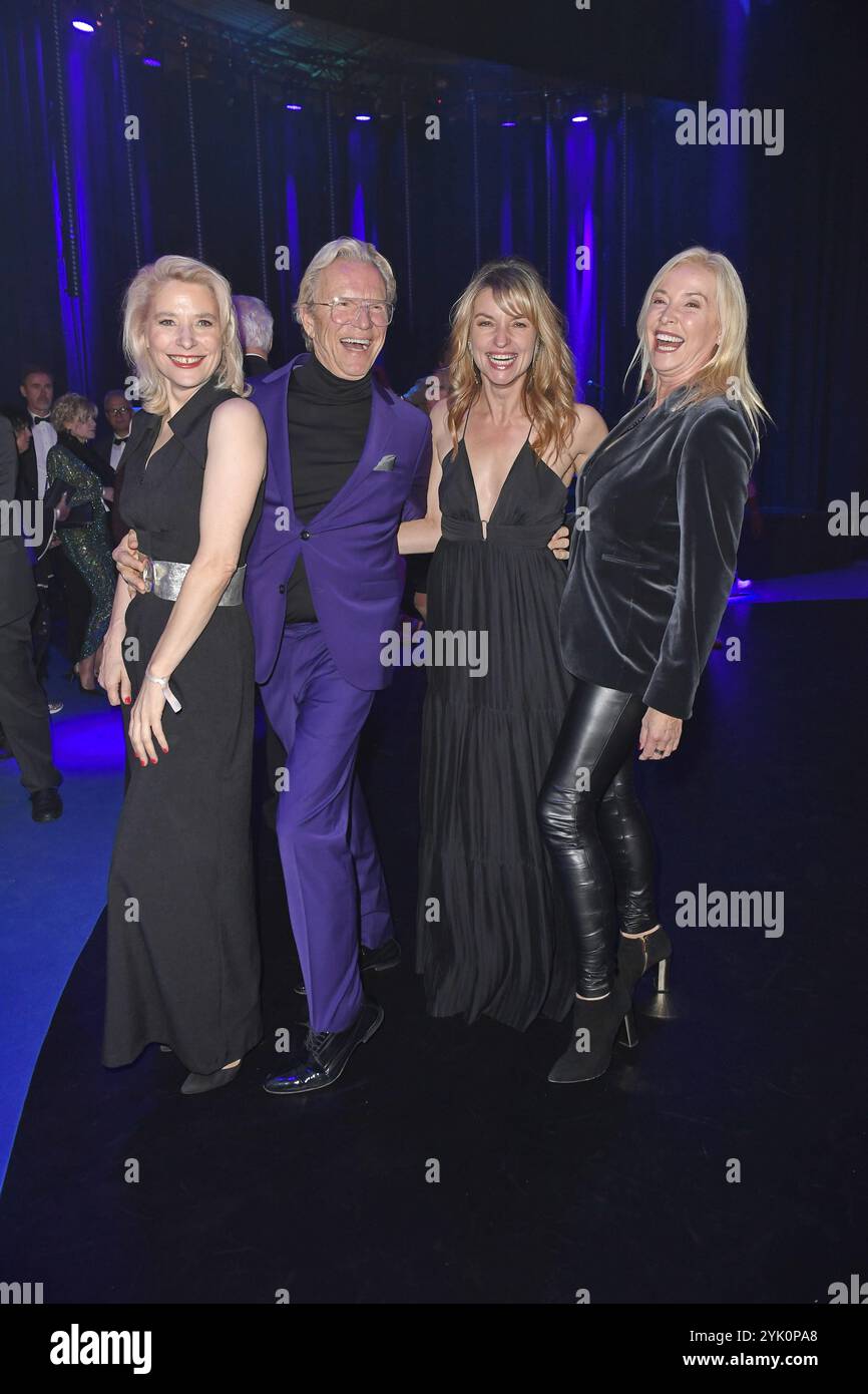 Alexandra Mohr, Wolfgang Lippert, Ina Paule Klink und Gesine Lippert ...