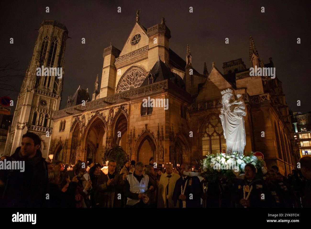 The procession of the statue of the Virgin Mary Stock Photo - Alamy