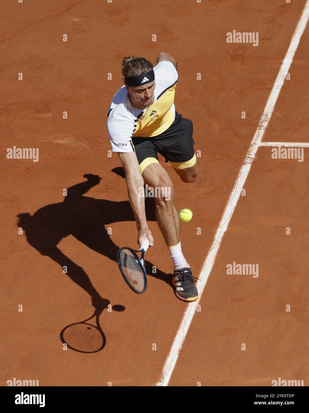 German player Alexander Zverev in action at the French Open, Roland Garros, Paris, France Stock ...