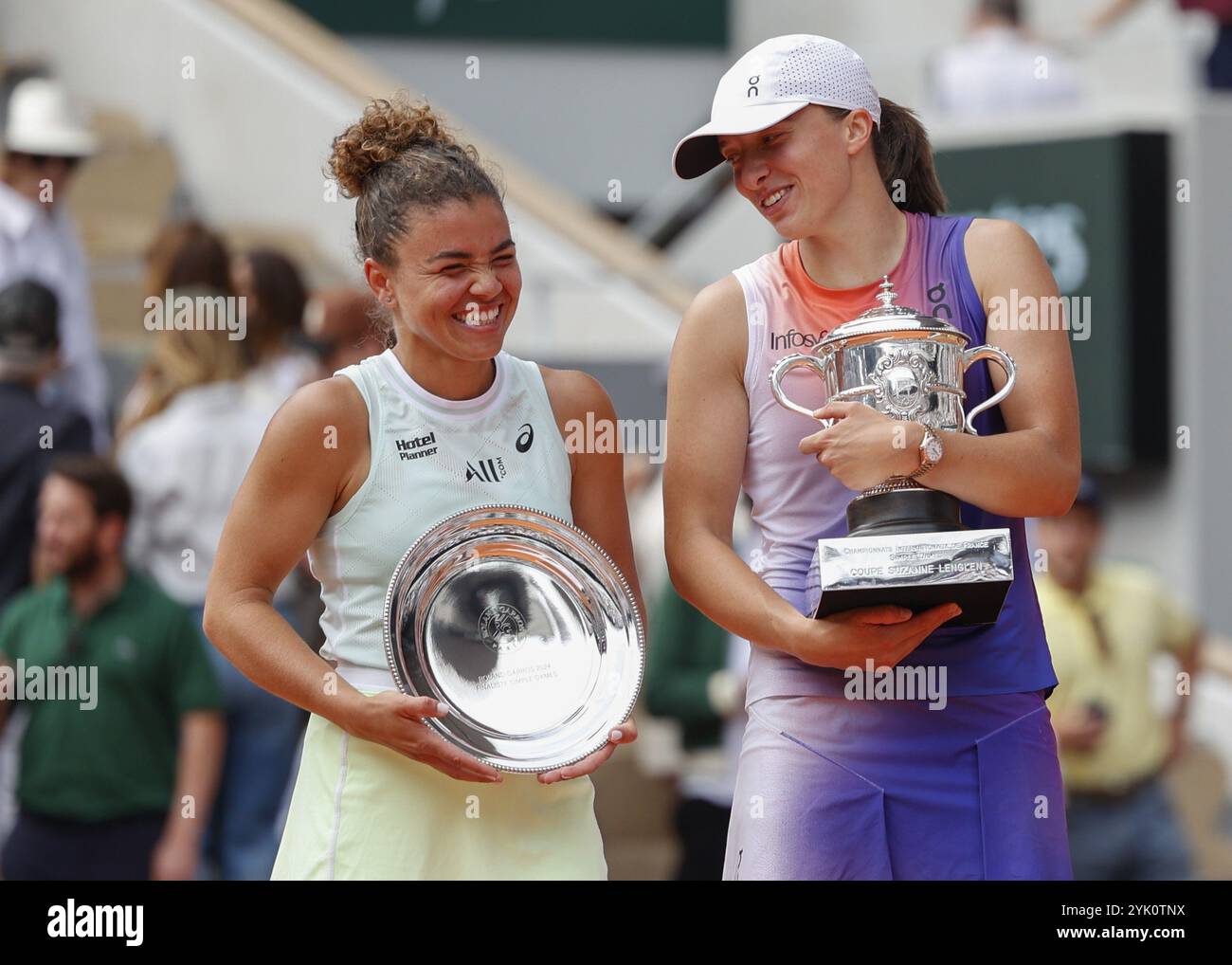 French Open 2024 Champion Iga Swiatek of Poland and runner up Jasmine ...