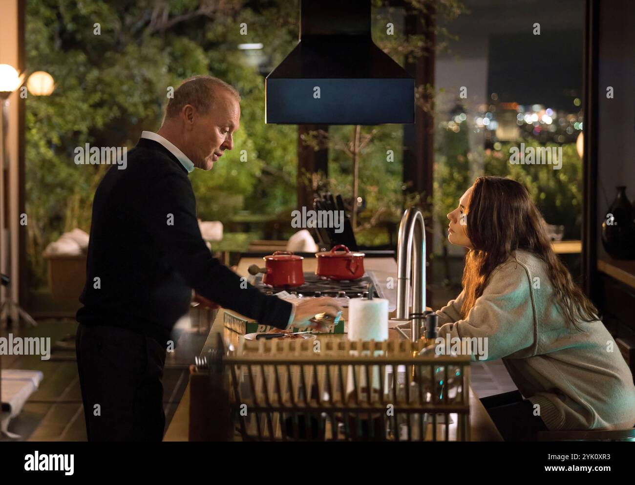 Goodrich Michael Keaton & Mila Kunis Stock Photo - Alamy