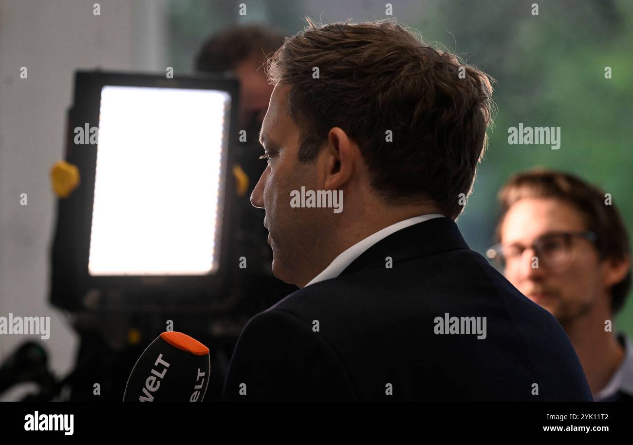 Essen, Germany. 16th Nov, 2024. Lars Klingbeil, Chairman of the SPD ...