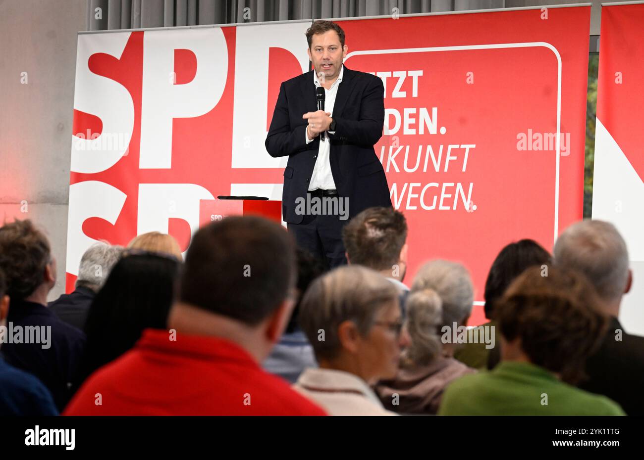 Essen, Germany. 16th Nov, 2024. Lars Klingbeil, Chairman of the SPD ...