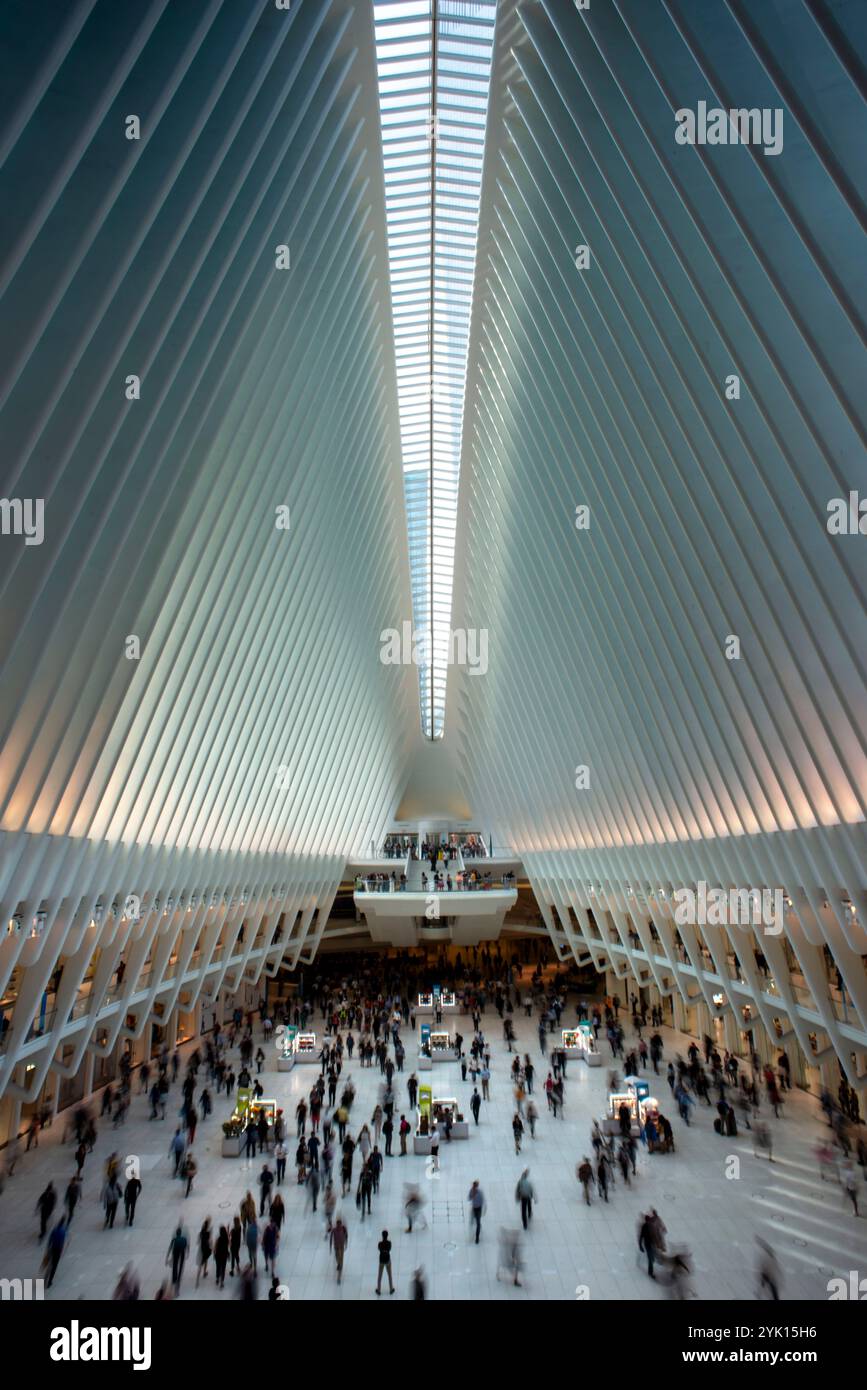 Inside Oculus, the transportation hub by architect Santiago Calatrava ...