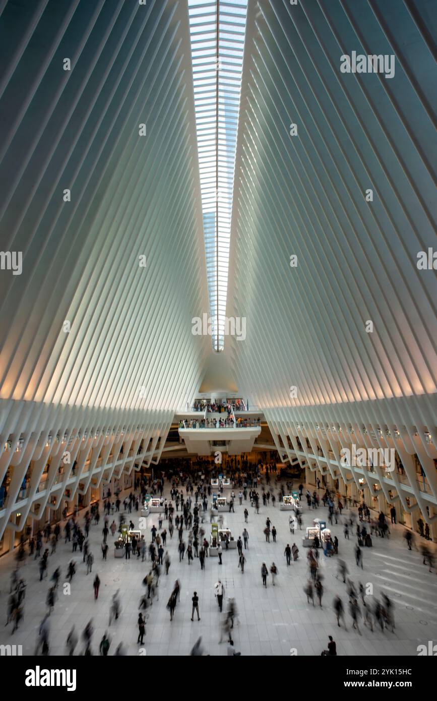 Inside Oculus, the transportation hub by architect Santiago Calatrava ...