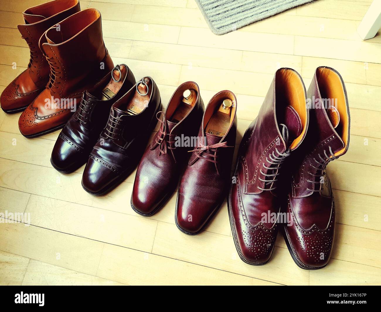 Italian handmade shoes and boots from a roman shoemaker Stock Photo - Alamy