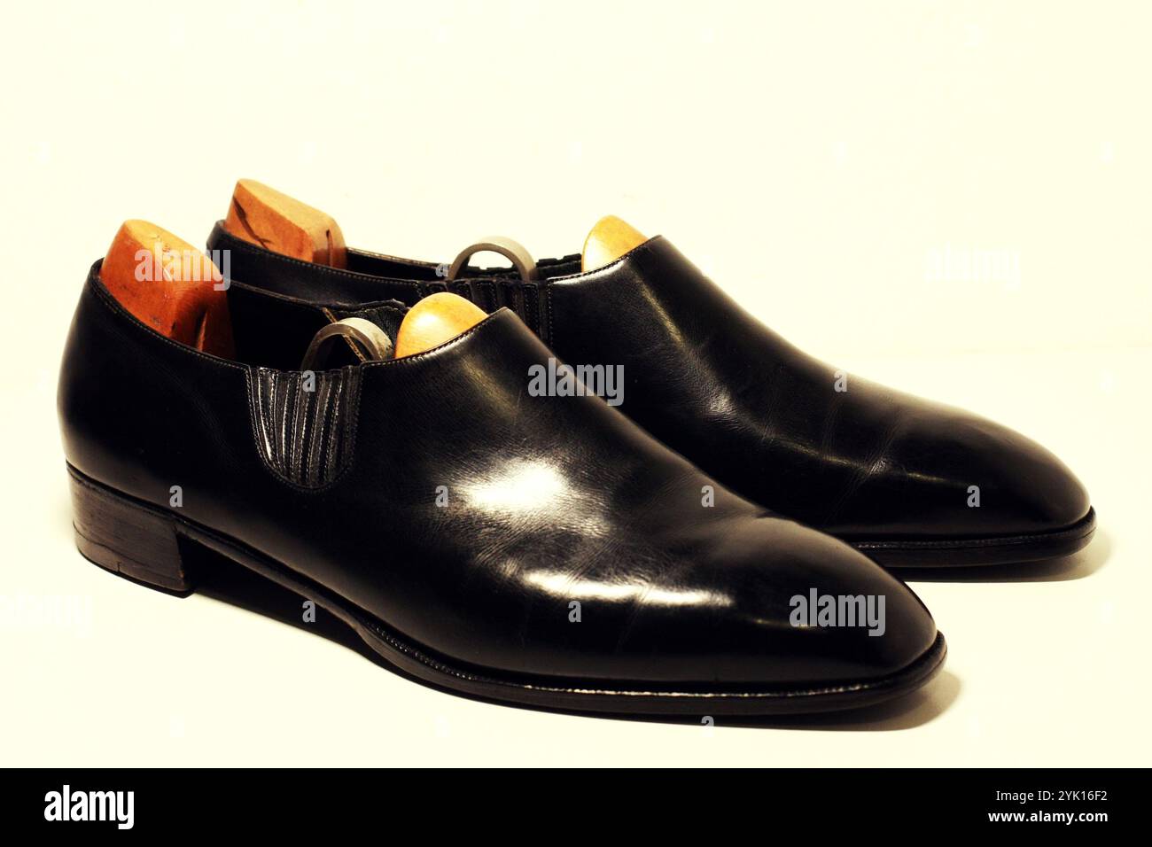 Premium black handmade bespoke shoes in a classic tuczek lazyman style ...