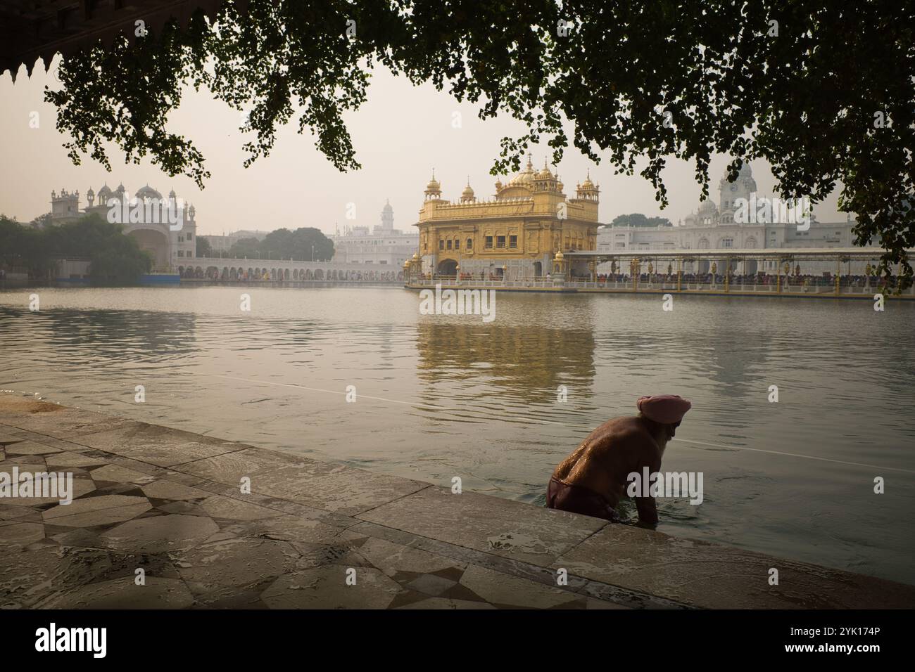 Harimandir temple hi-res stock photography and images - Alamy
