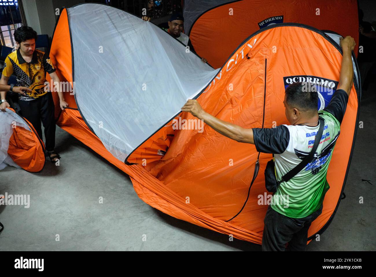 Village personnel from Barangay Apolonio Samson, Quezon City ...