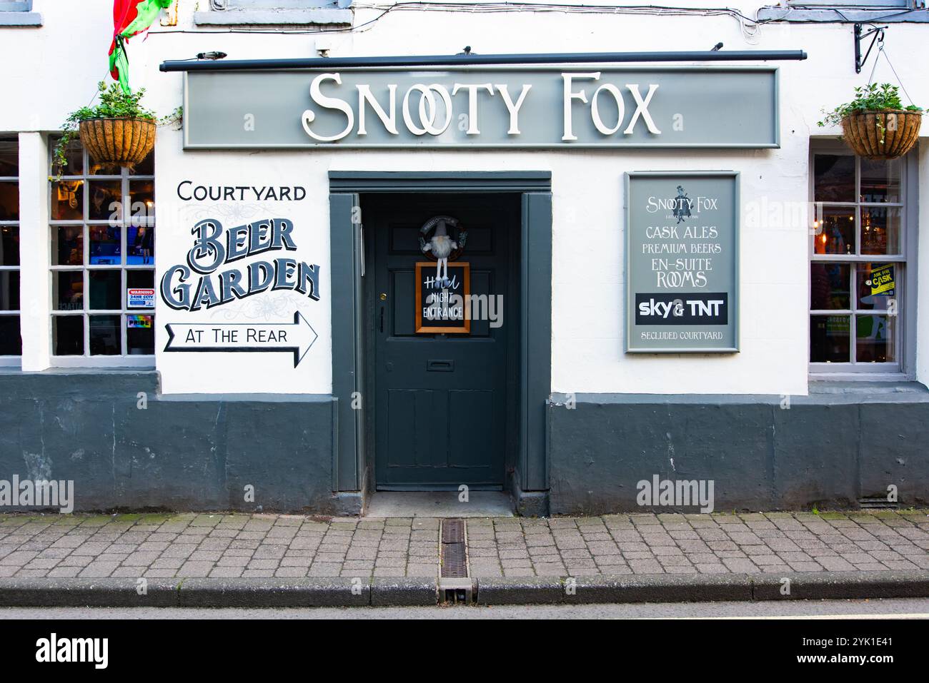 The Snooty Fox pub in the market town of Kirkby Lonsdale, Cumbria ...