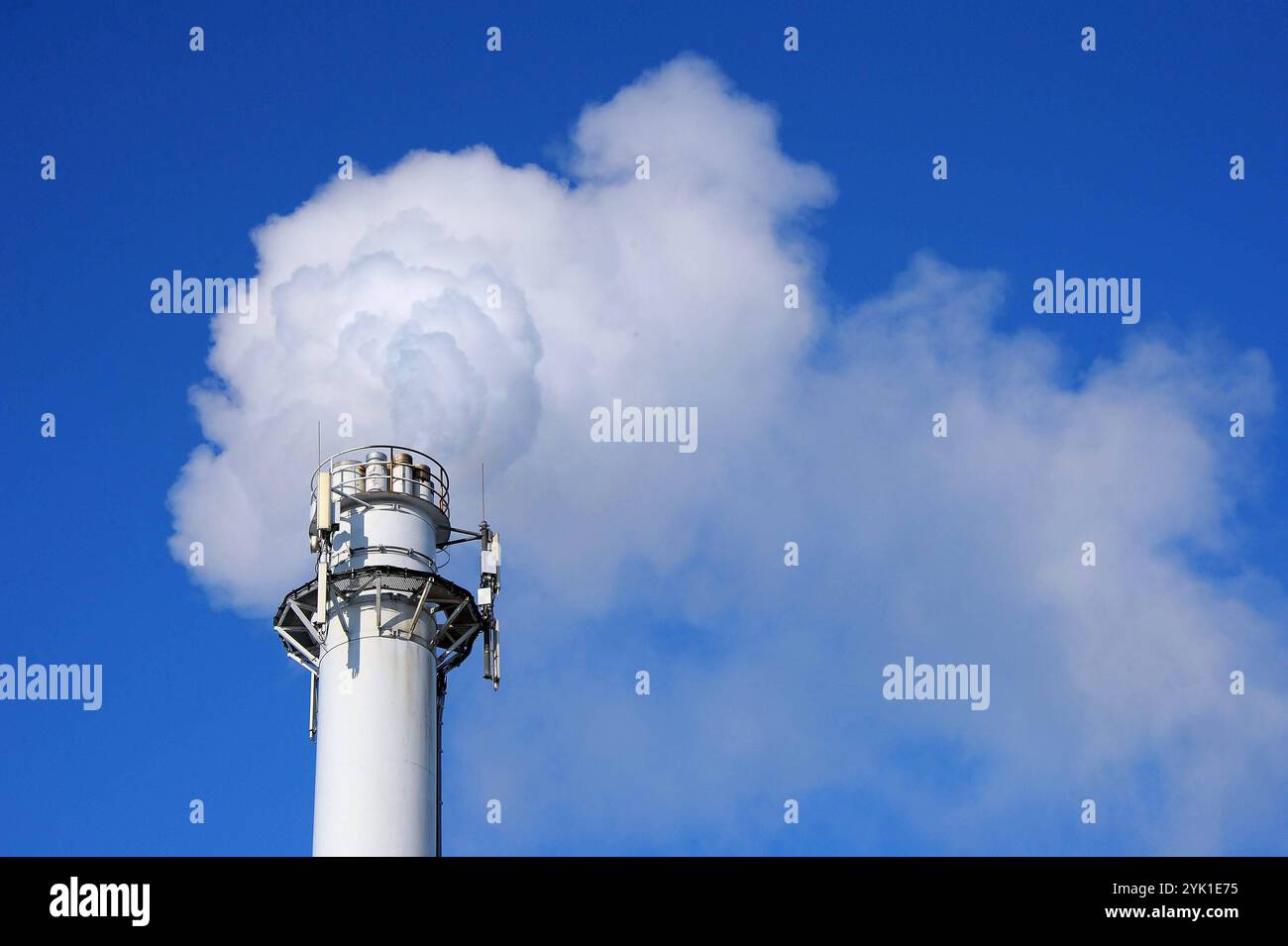 Fallenden hi-res stock photography and images - Alamy