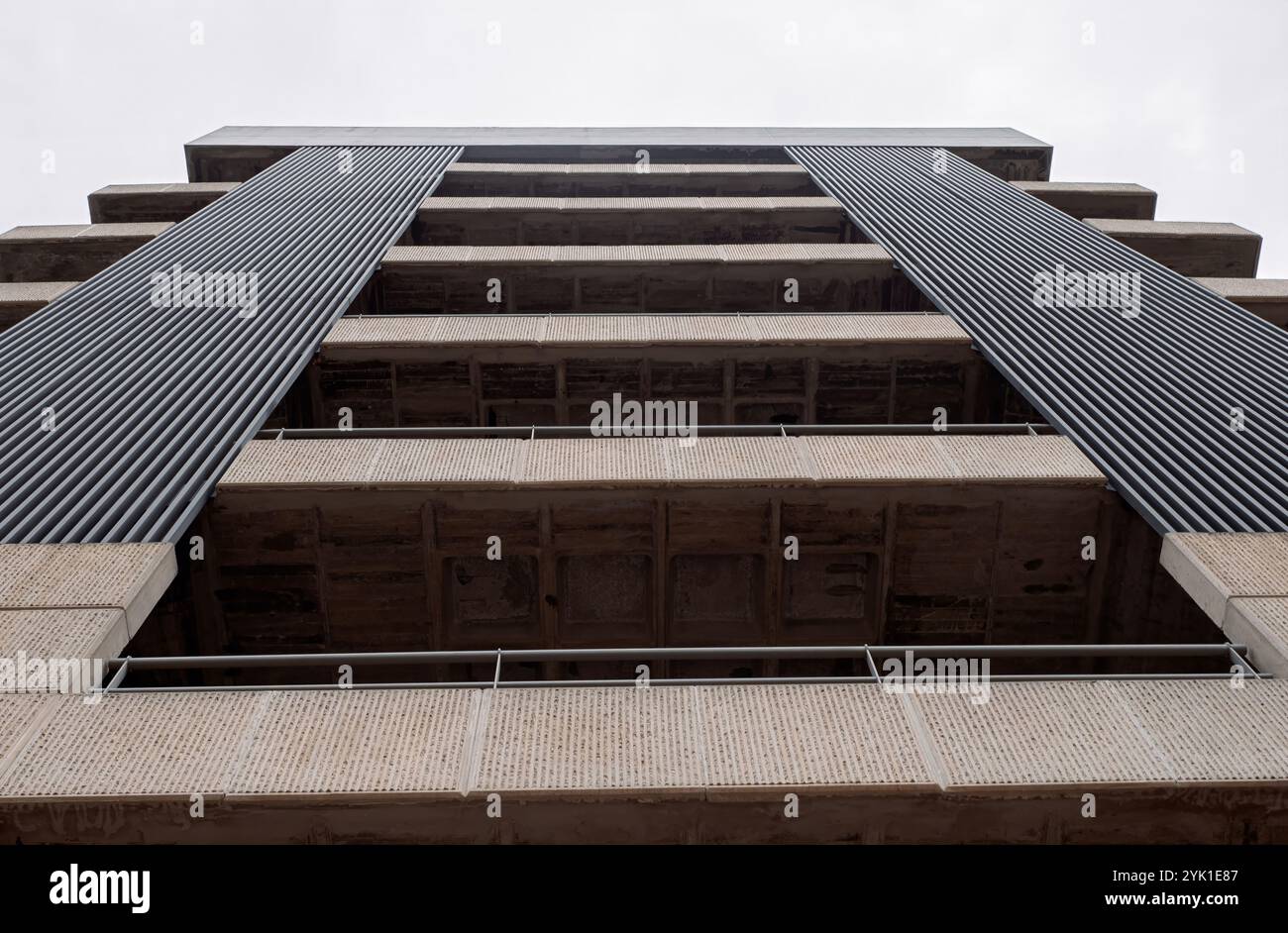 Modern concrete building with vertical design Stock Photo - Alamy