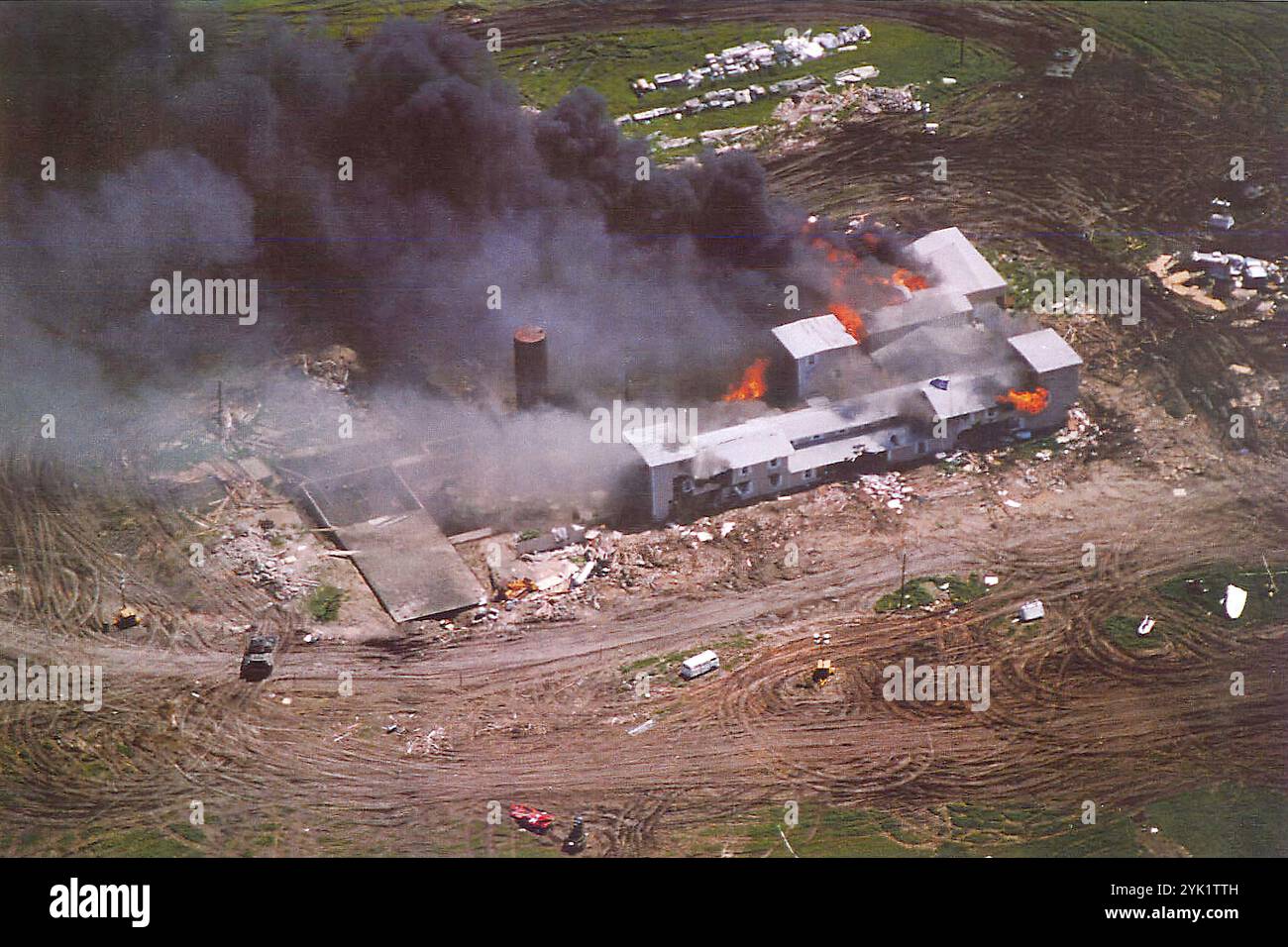 An aerial photograph of the Branch Davidian's Mount Carmel center on ...