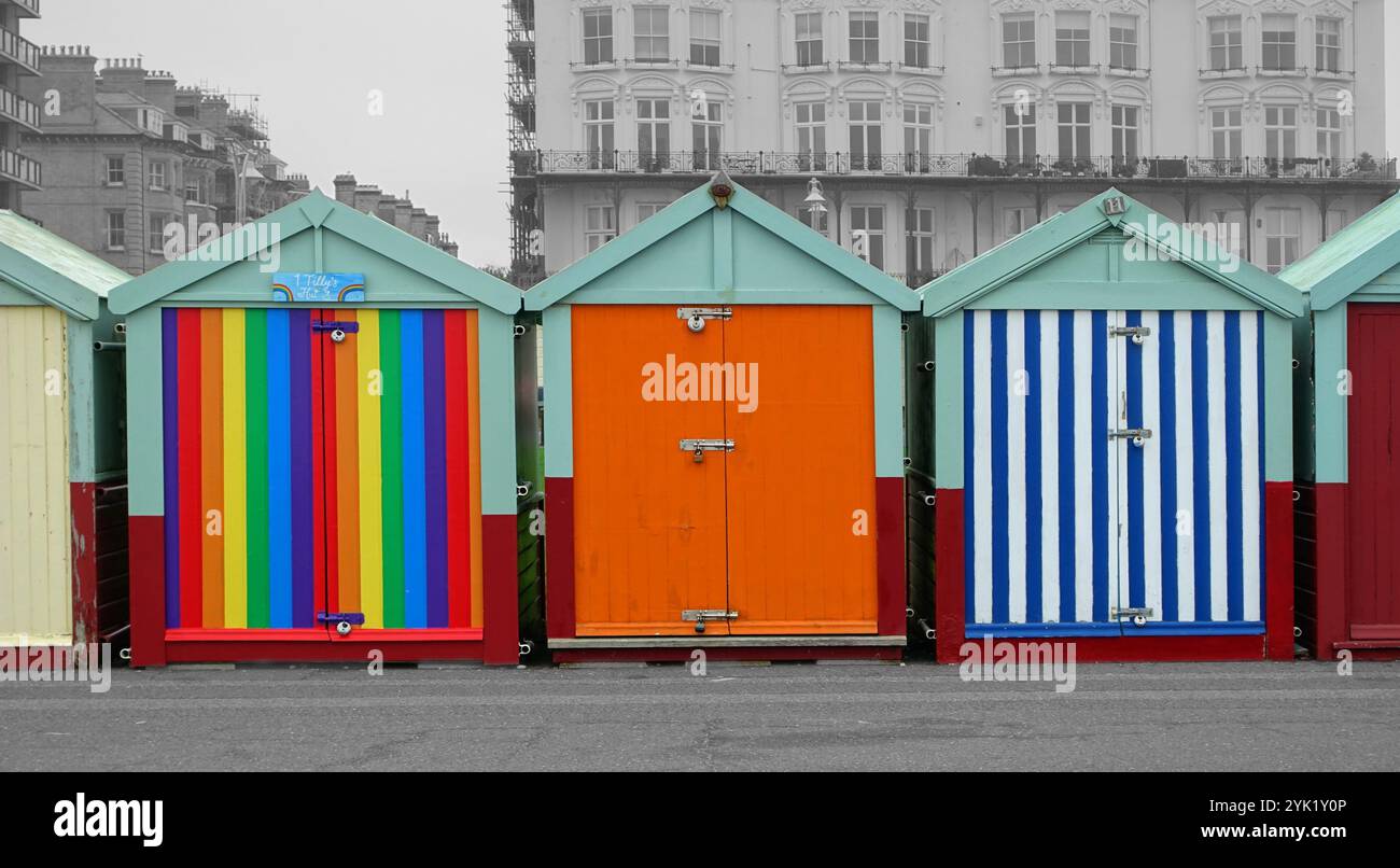 Beach huts brighton hi-res stock photography and images - Alamy