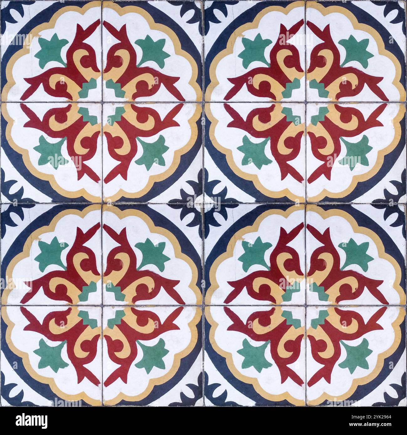 Tile pattern arabic hi-res stock photography and images - Alamy
